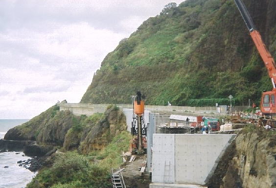 Construction example of MLT method: "Narrow Site" エムエルティーソイル | IPROS