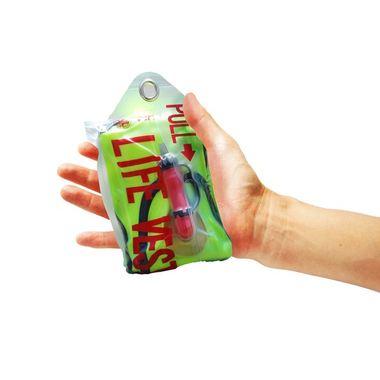 【RBA-100(ライフジャケット)の特長】コンパクト | イプロス