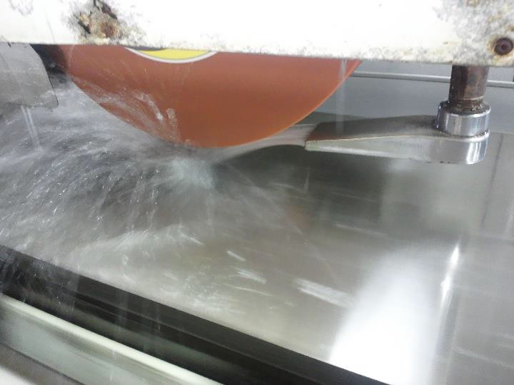 Grinding processing using strong alkaline ionized water. 山田マシンツール | IPROS